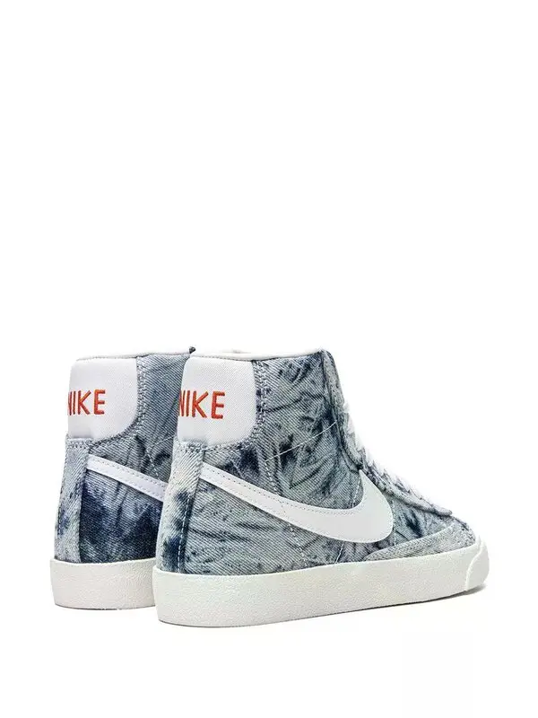 Nike Blazer Mid '77 Washed Denim Sneakers