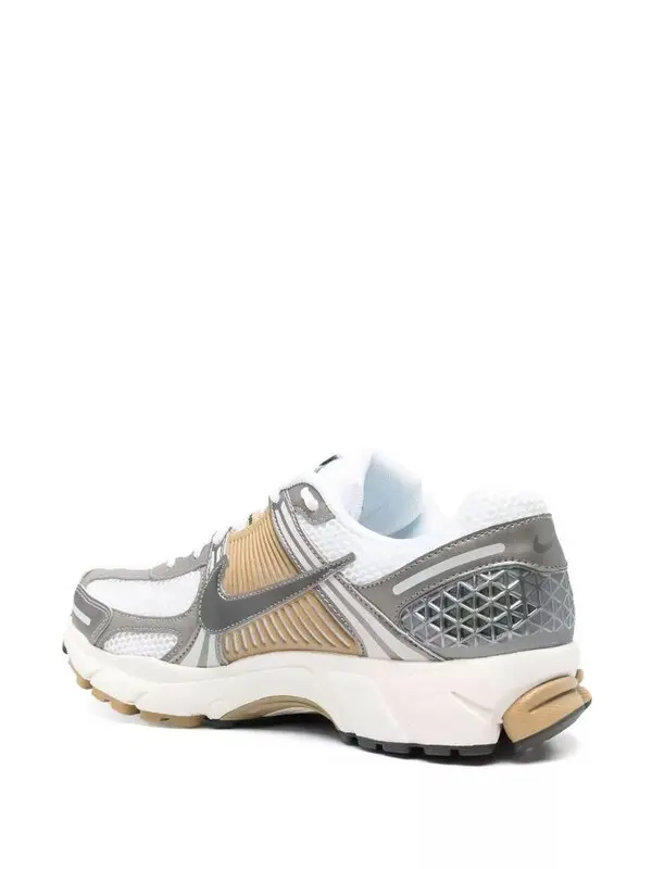 Nike Zoom Vomero 5 Sneakers - Grey