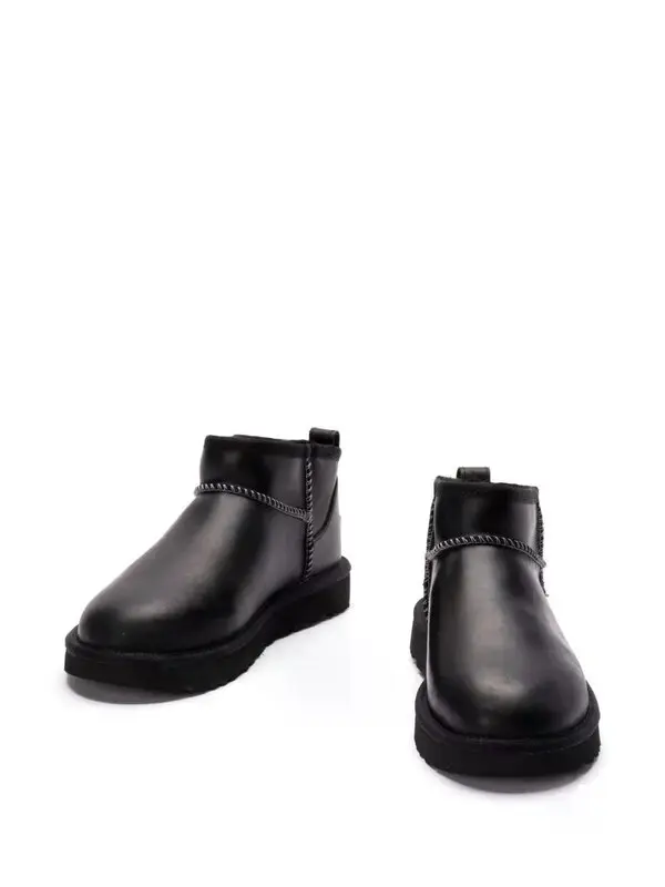UGG Classic Ultra Boots - Black