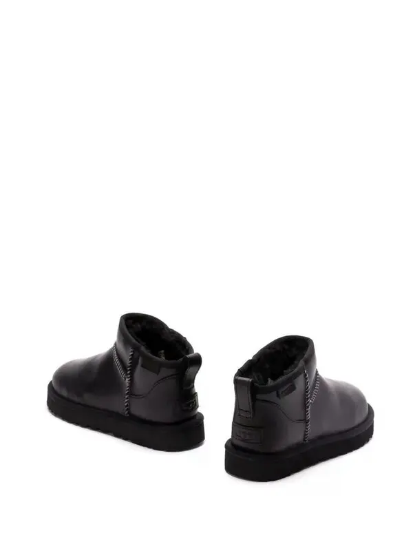 UGG Classic Ultra Boots - Black