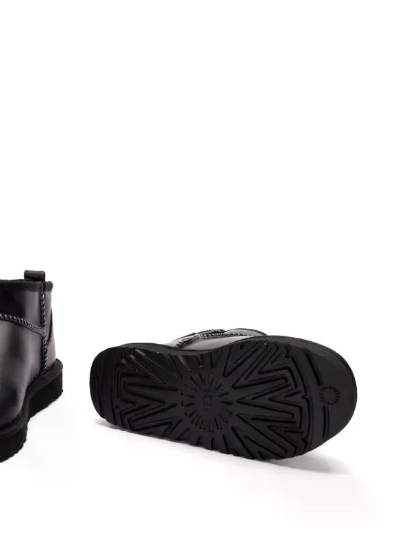 UGG Classic Ultra Boots - Black