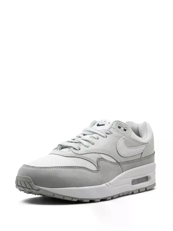 Nike Max 1 '87 Lx Light Smoke Leather Panel Sneakers - Grey