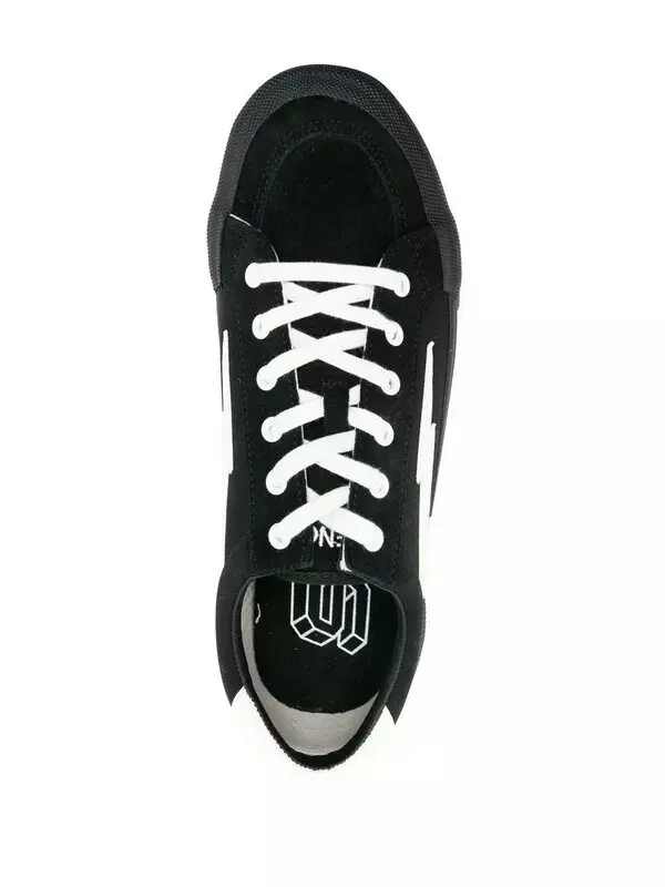 REVANCHE Lace-up Low-top Sneakers