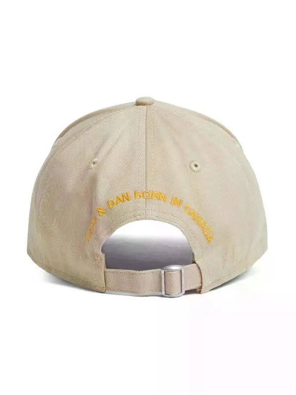 Dsquared2 Baseball Cap With Embroidered Detail - Neutrals