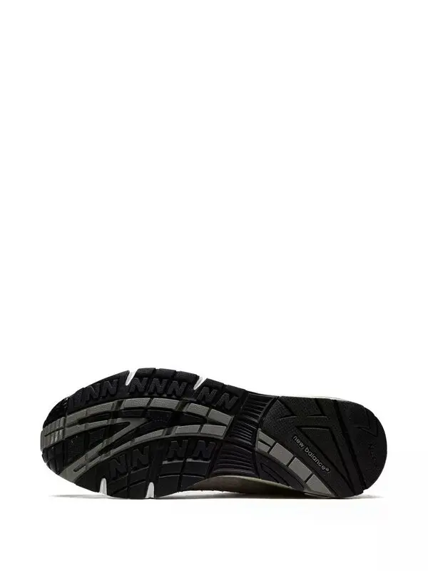 NEW BALANCE 991 Sneakers - Grey