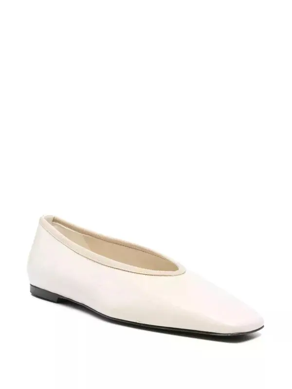 TOTEME Crocodile-embossed Ballet Flats - Neutrals