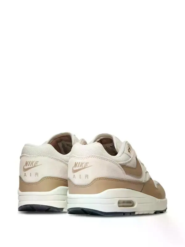 Nike Max 1 Essential Sneakers - Neutrals