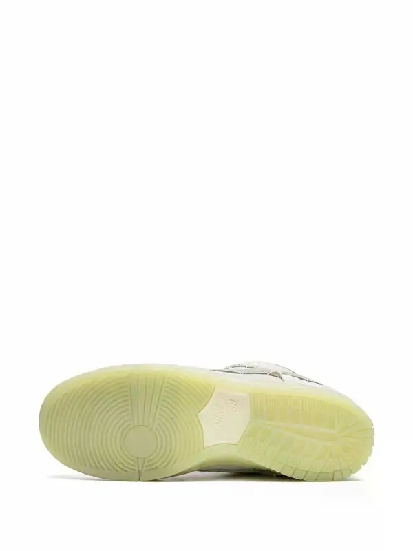 Nike Sb Dunk Low Mummy Sneakers