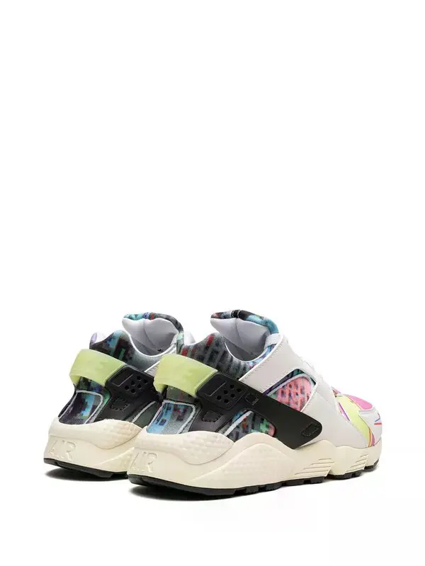 Nike Air Huarache Se Pixel Sneakers - Pink