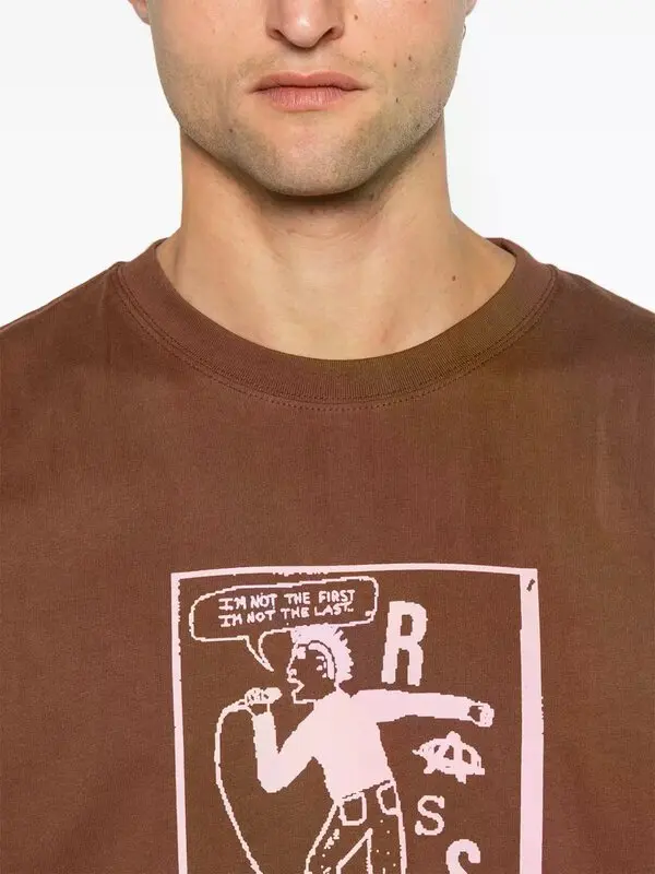 RASSVET Statement T-shirt