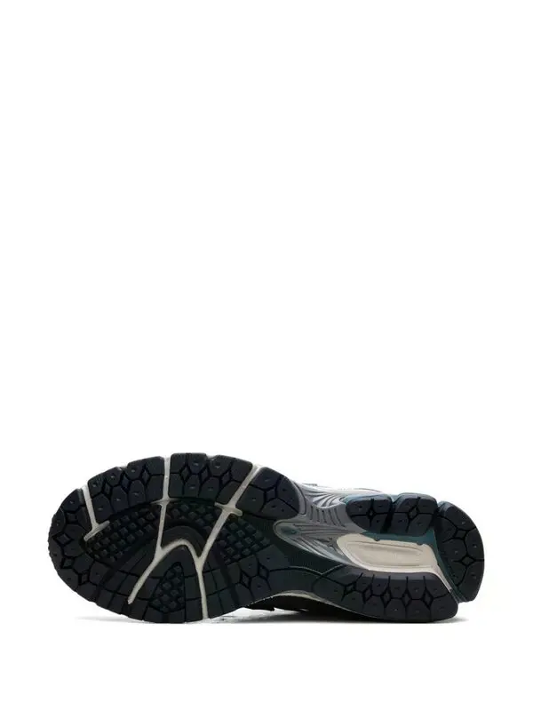 NEW BALANCE 1906 Sneakers - Silver