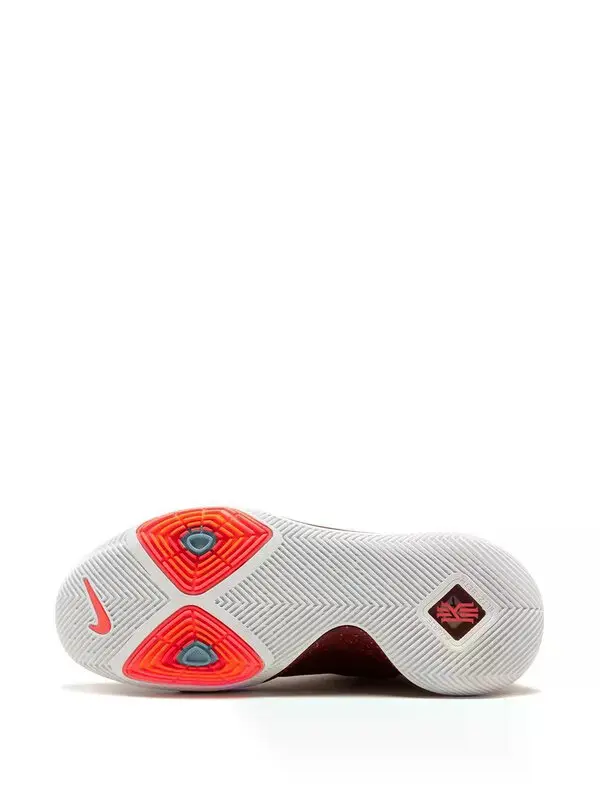 Nike Kyrie 3 Warning Sneakers - Red