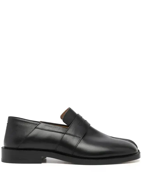 MAISON MARGIELA Tabi Leather Loafers - Black