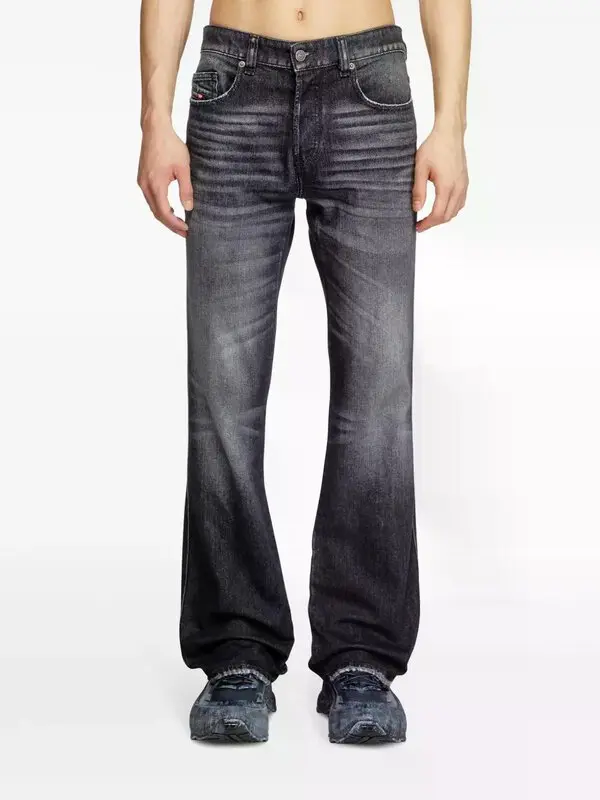DIESEL® 1998 D-buck 09l50 Bootcut Jeans