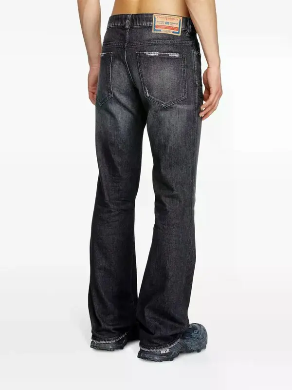 DIESEL® 1998 D-buck 09l50 Bootcut Jeans