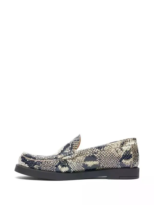 STUART WEITZMAN Blake Leather Loafers