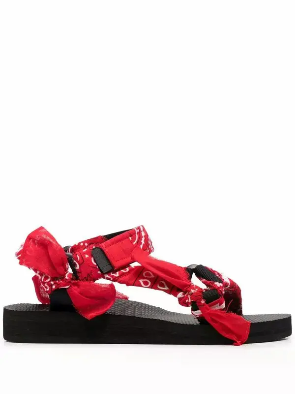 ARIZONA LOVE Trekky Bandana-print Flat Sandals - Red