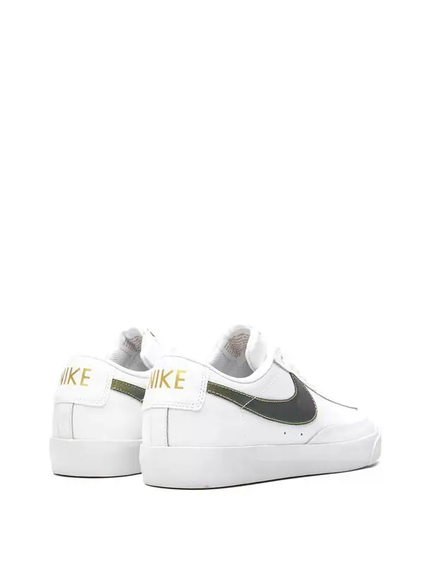Nike Blazer Low Premium Sneakers - White