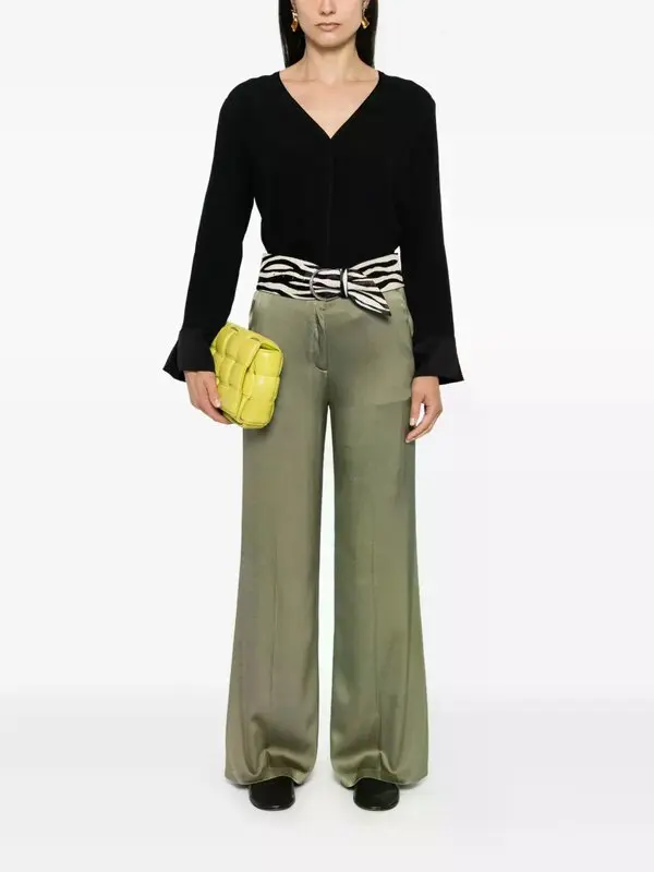 FORTE_FORTE V-neck Crepe Blouse