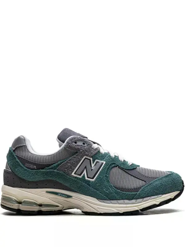 NEW BALANCE 2002r Sneakers