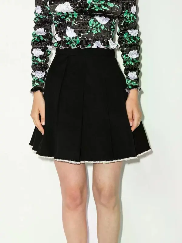 SHUSHU/TONG Pleated Raw-hem Skirt - Black