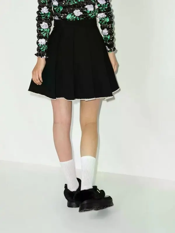 SHUSHU/TONG Pleated Raw-hem Skirt - Black