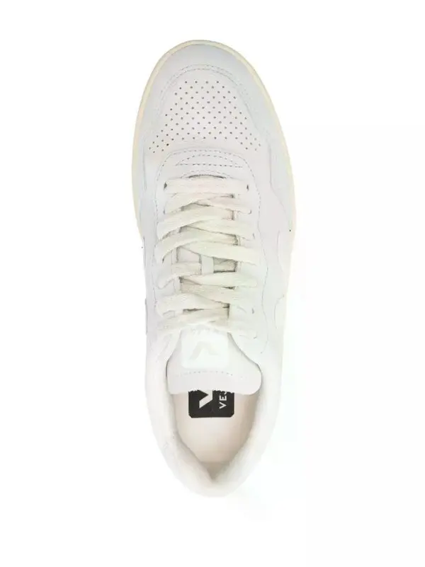 VEJA V-90 Leather Sneakers - Grey