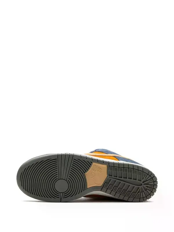 Nike Sb Dunk Low Sneakers - Orange