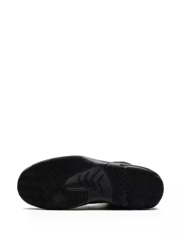JORDAN Max Aura 2 Sneakers