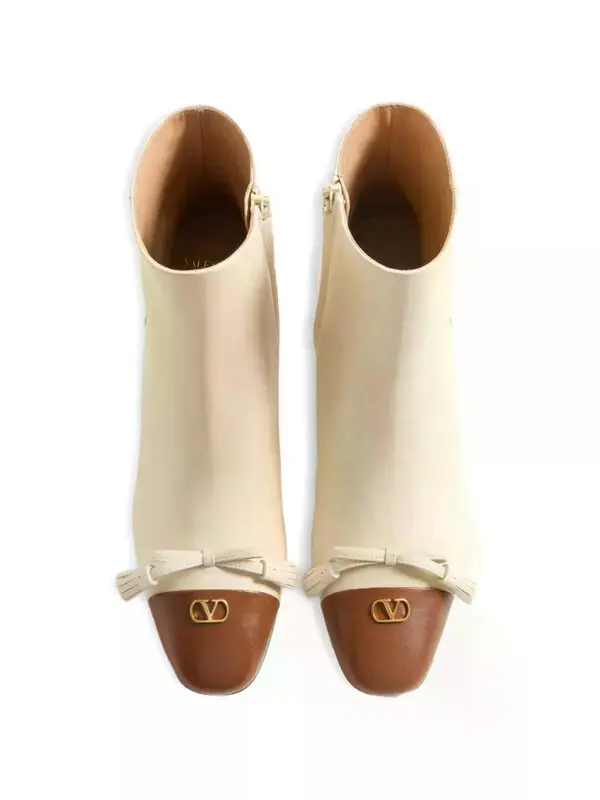 Valentino Garavani Kidskin Leather Ankle Boots - Neutrals