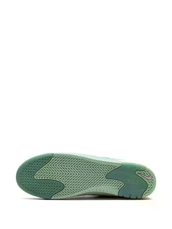 Nike X Verdy Sb Air Max Ishod Wair Visty Sneakers - Green
