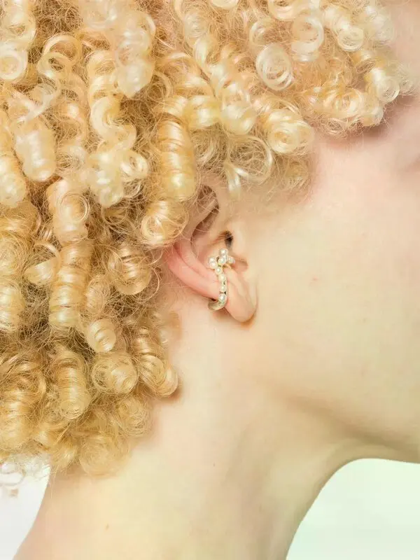 BEATRIZ PALACIOS Small Wave Ear Cuff
