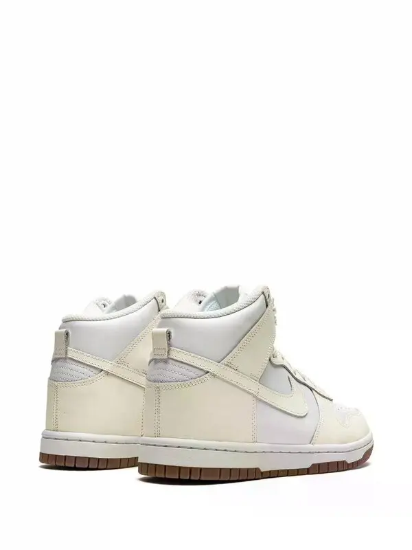 Nike Dunk High "sail/gum" Sneakers - White
