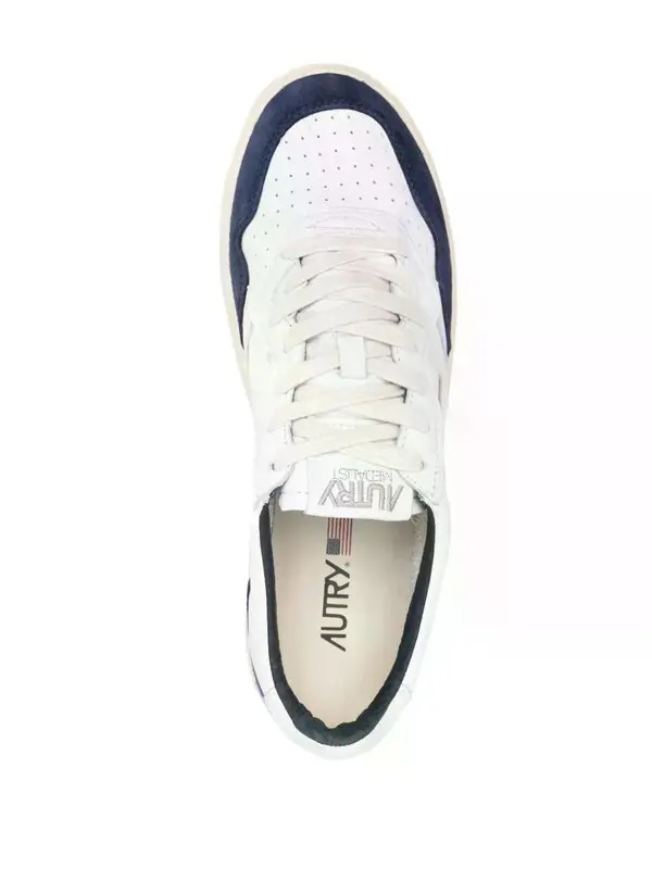 AUTRY Medalist Lace-up Leather Sneakers - White