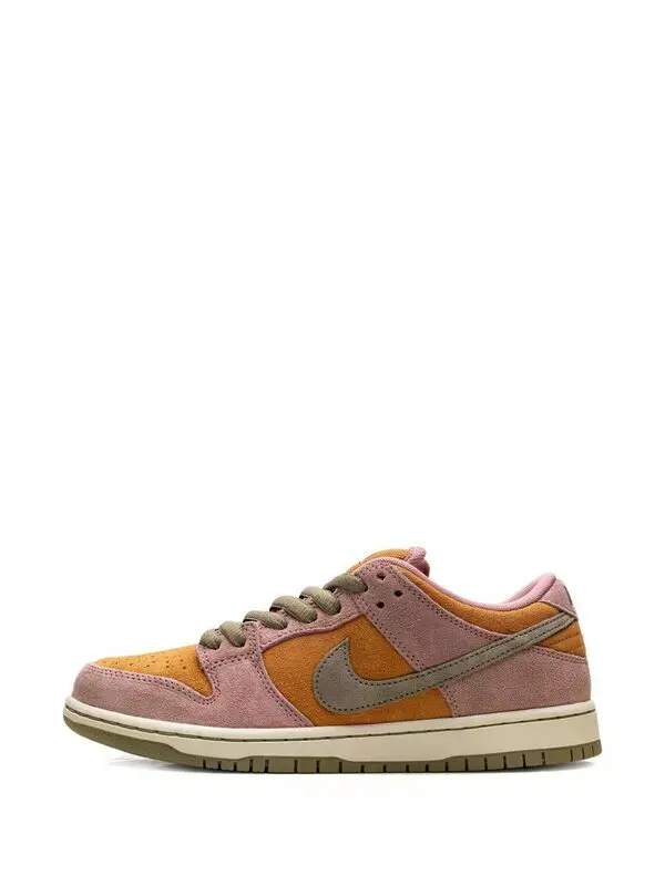 Nike Dunk Low Sb Sneakers - Brown