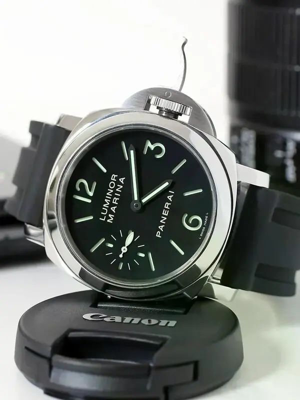 HORUS WATCH STRAPS 24mm Rubber Watch Strap With Silver-tone Pin-buckle