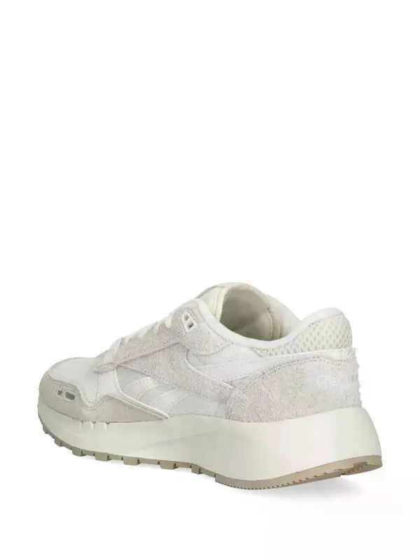 REEBOK 2400 Sneakers