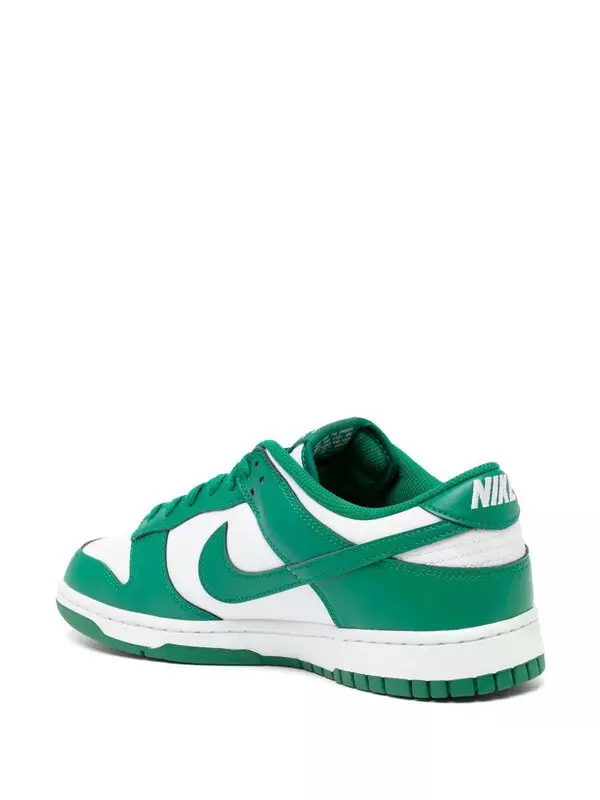 Nike Duck Low Sneakers