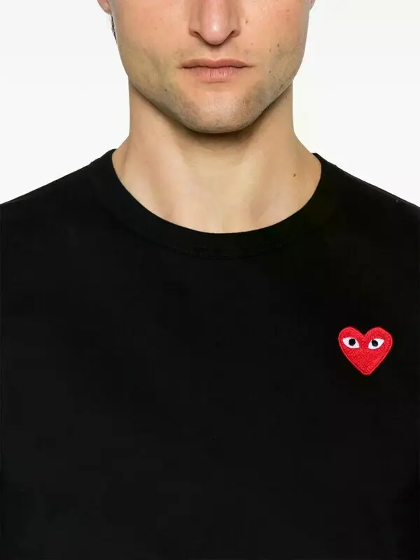 Play Comme Des Garcon Heart-patch T-shirt - Black