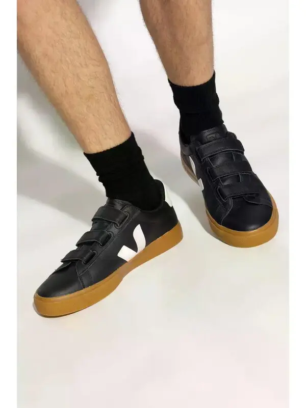 VEJA Recife Sneakers - Black