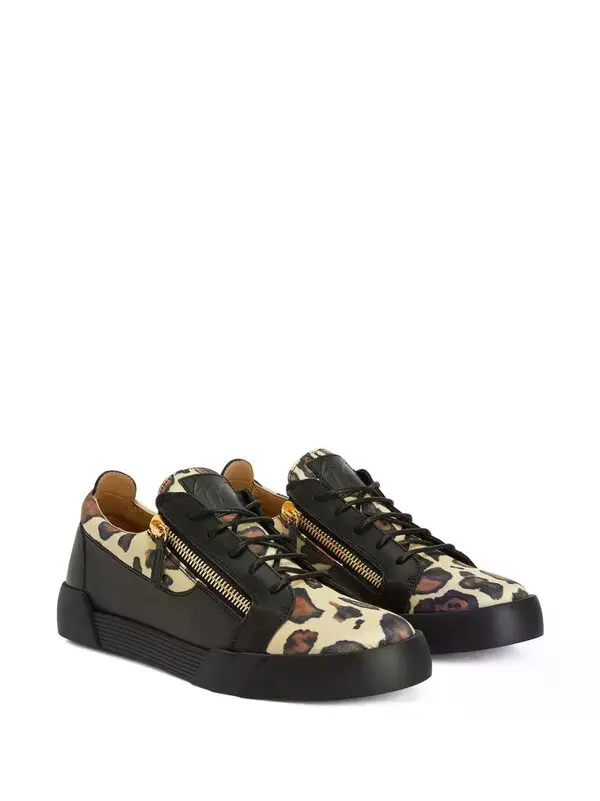 GIUSEPPE ZANOTTI Low-top Sneakers - Black