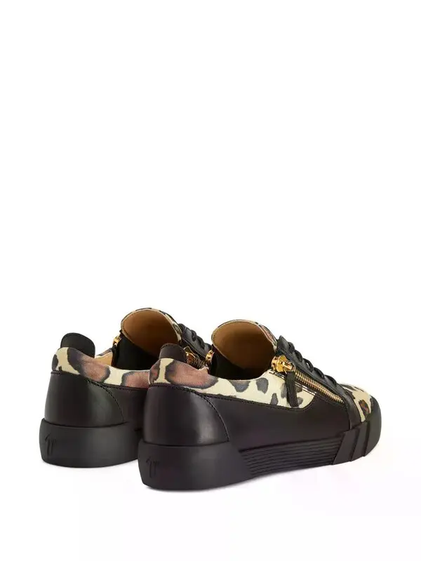 GIUSEPPE ZANOTTI Low-top Sneakers - Black