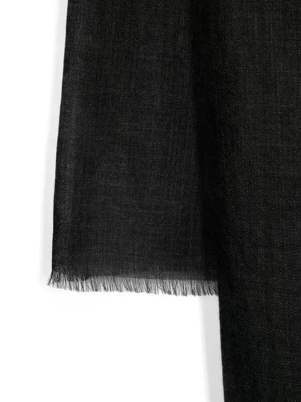 D4.0 Fringed Scarf - Grey