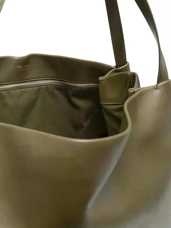 FERRAGAMO Leather Shoulder Bag - Green