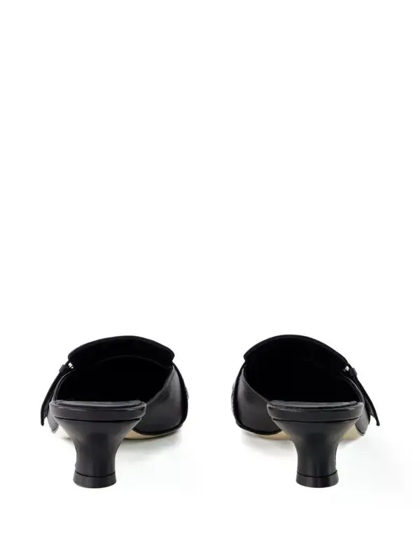 AeydĒ Danielle Mules