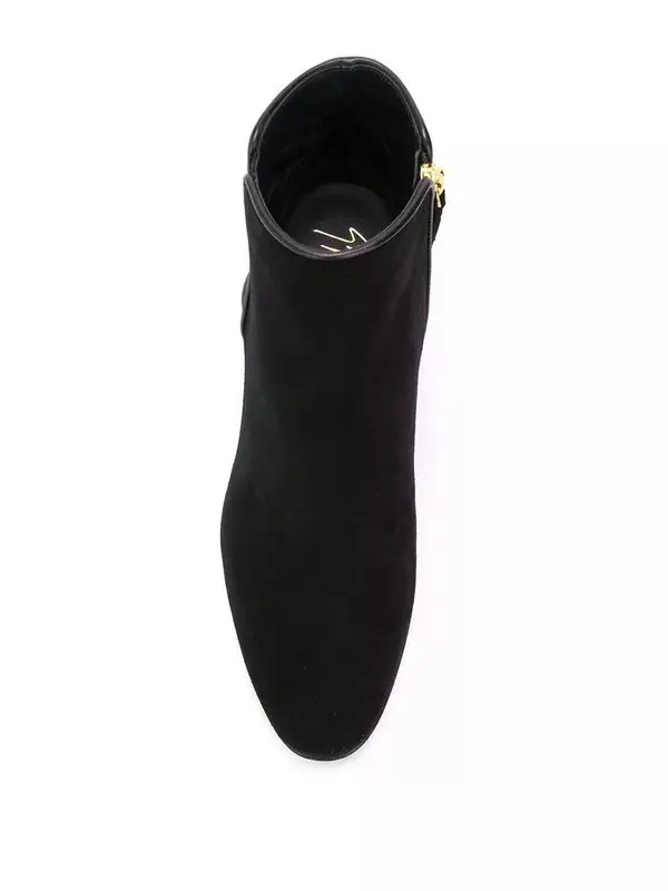 GIUSEPPE ZANOTTI Round Toe Boots