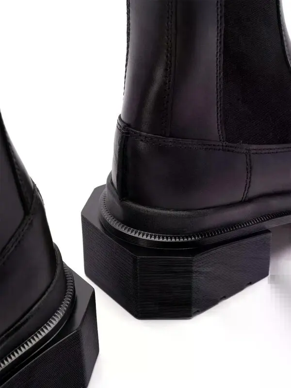 Dr. Martens Maybole Chelsea Boots - Black