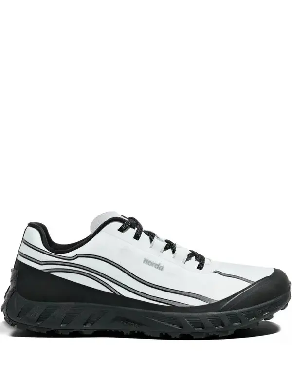 NORDA 002 Trail Sneakers