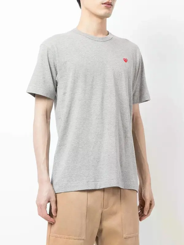 Play Comme Des Garcon Embroidered Heart T-shirt