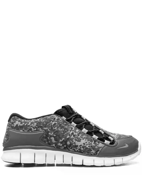 Nike Footscape Free Sneakers